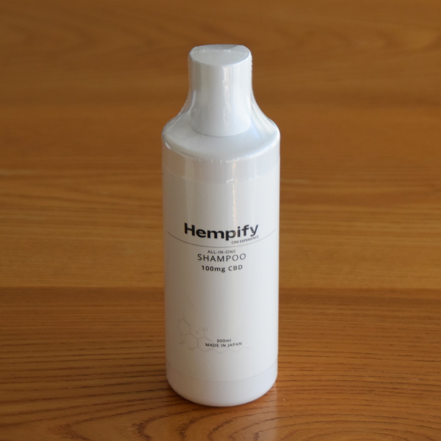 頭皮に染み込むCBD HempMeds製のCBD配合シャンプーでヘアケア【PR】Hempify | わが家のコトモノ